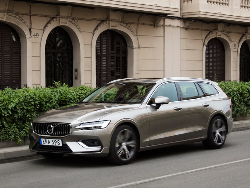 Neuer Volvo V60: Kombi auf die elegante Tour - kicker | Bildergalerie ...