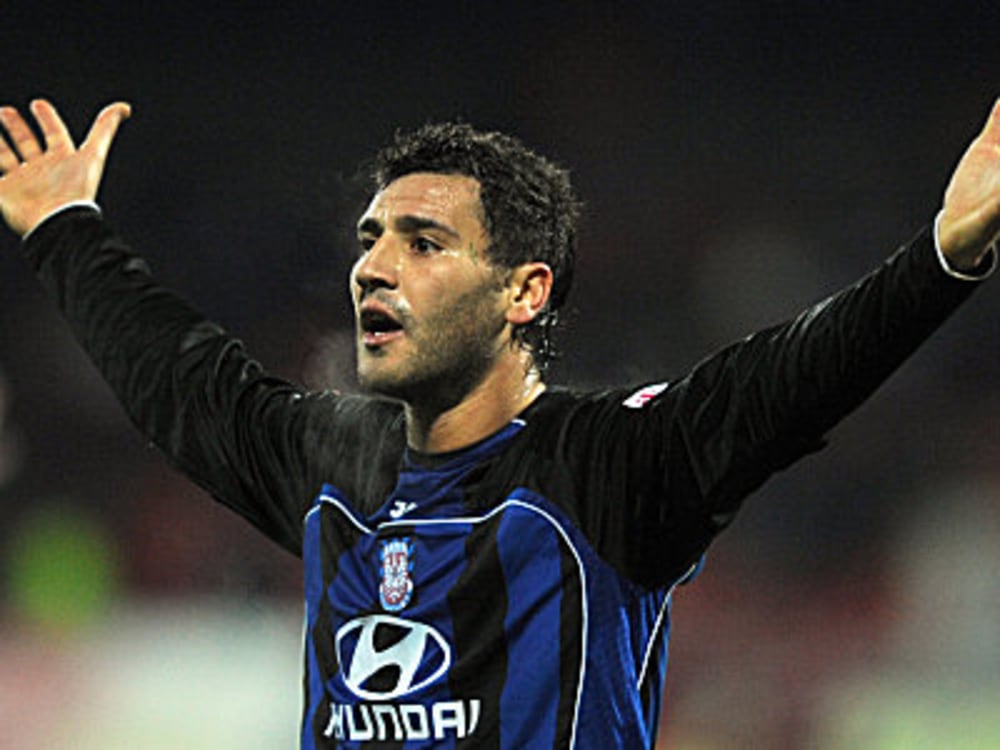 Mokhtari schmerzt das Schienbein | 2. Bundesliga - kicker