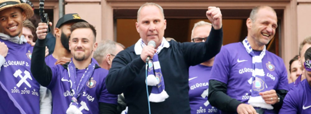 Jubilar Helge Leonhardt: Retter, Macher, Mister Erzgebirge Aue - kicker