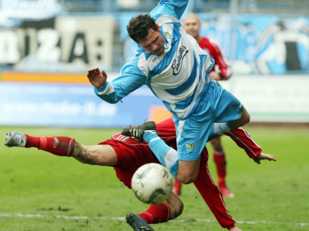 Schädlich: "Platz eins bis sechs" | Regionalliga - kicker