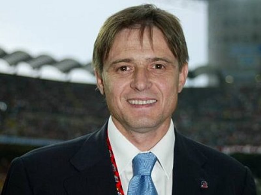 Stojkovic trainiert Nagoya Grampus Eight | Int. Fußball - kicker