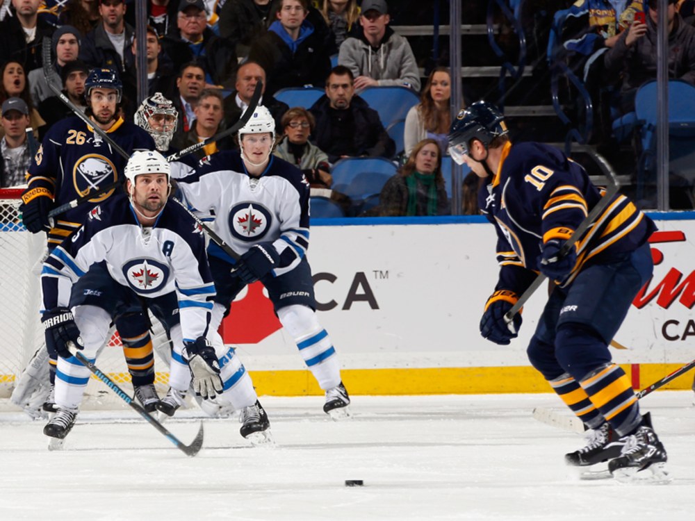 Sharks beißen im Top-Spiel viermal zu | Eishockey - kicker