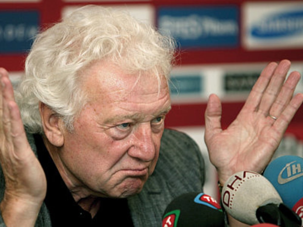 Feldkamp kehrt zurück | Int. Fußball - kicker