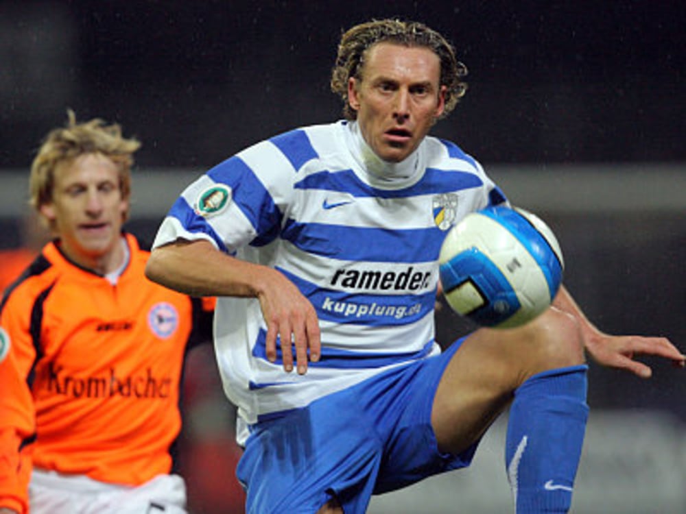 96 jagt Jan Simak | Bundesliga - kicker