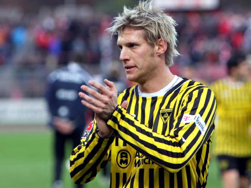 Wechselt Seeberger rechts? | 2. Bundesliga (D) - kicker