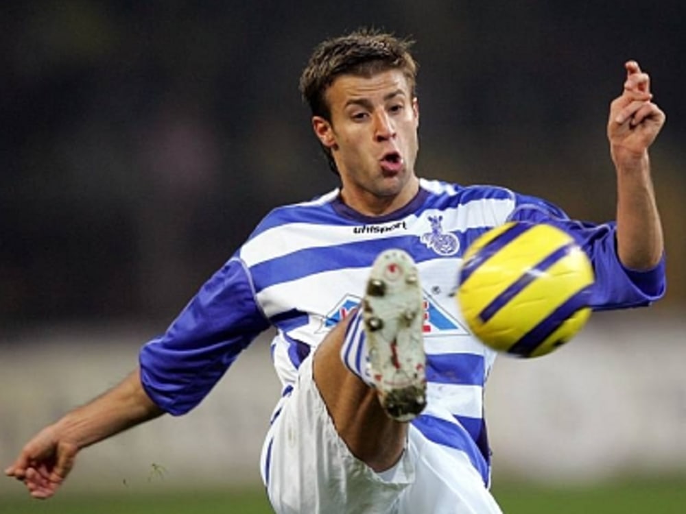 Marco Caligiuri greift an | 2. Bundesliga - kicker