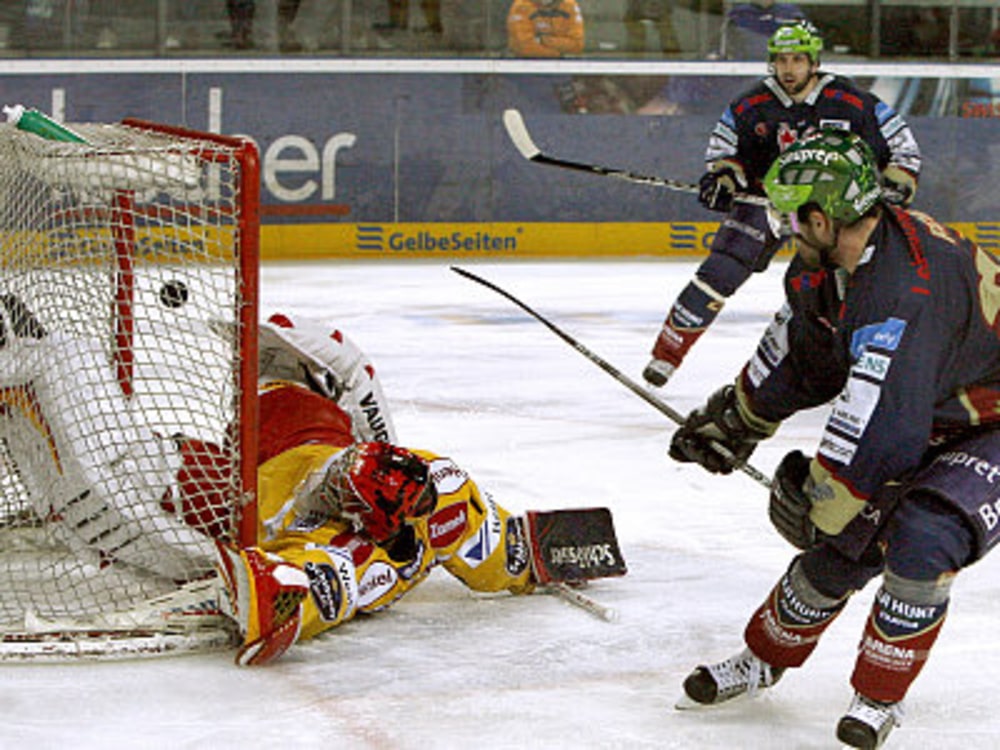 Ice Tigers führen 2:0 | Eishockey - kicker
