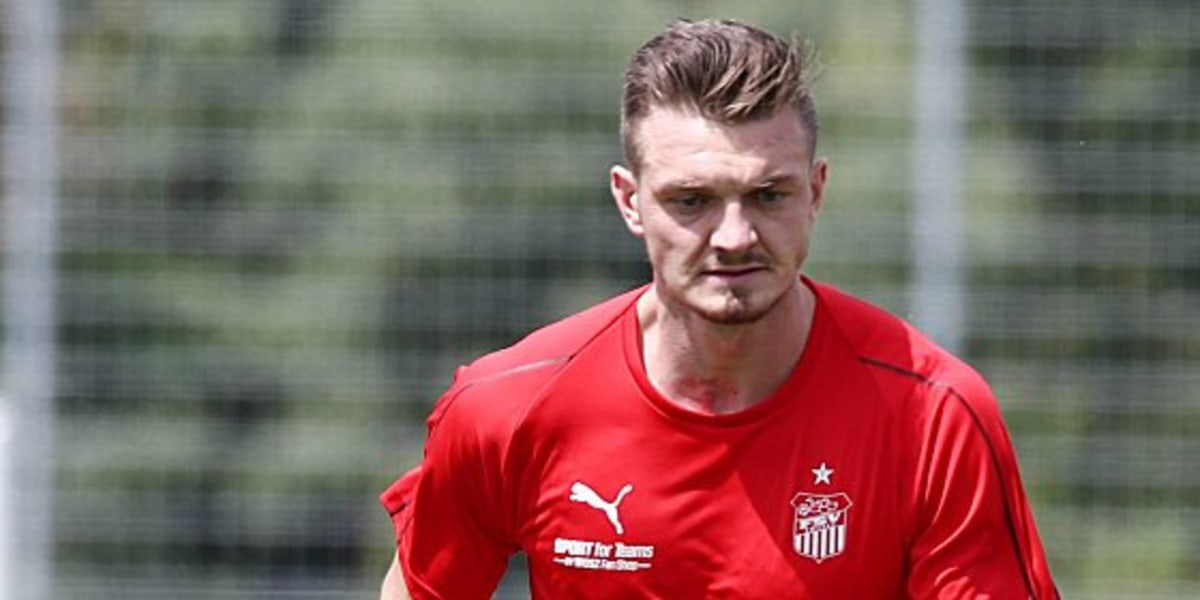 Profi statt Karriereende: Verteidiger Alexander Sorge (25) erhält ...