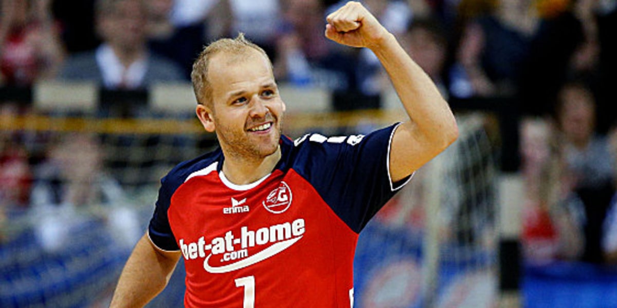Flensburg stürmt auf eins | Handball - kicker