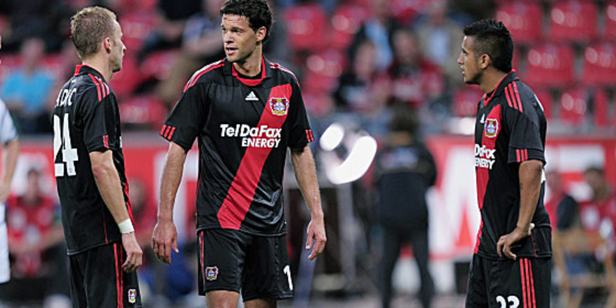 Ballack krönt sein Comeback mit Tor | Europa League - kicker