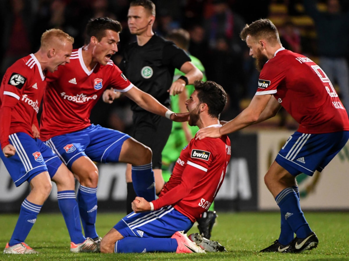 Hachings Schimmer verdirbt Löwen den Derbysieg - kicker