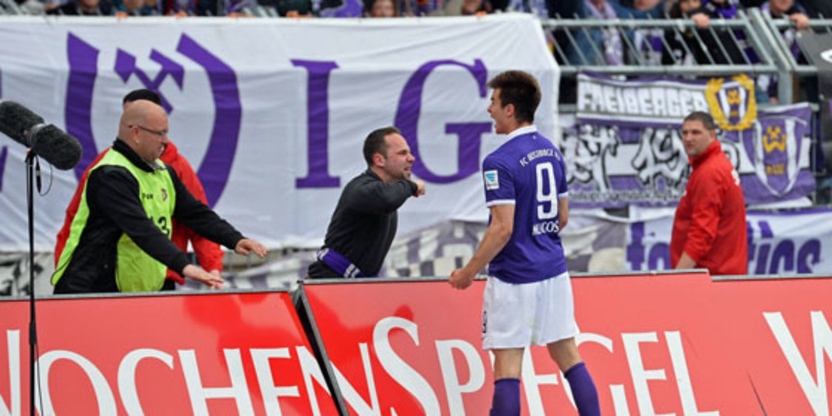 Mugosa: "Wichtig ist der Erfolg der Mannschaft" | 2. Bundesliga (D ...