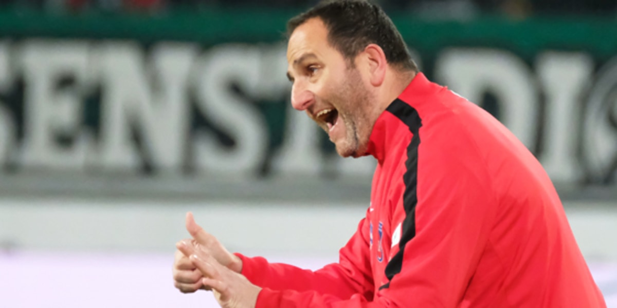 Schmidt nimmt seine Abwehr in die Pflicht - kicker