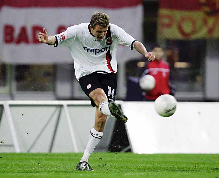 Alex Meier - Sein Weg zum Fußballgott - Bundesliga | Bildergalerie - kicker