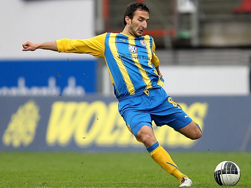 Nach "dreckigem Arbeitssieg": Dogan verlängert | 3. Liga - kicker