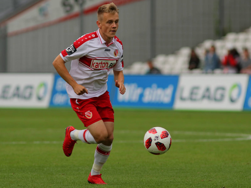 Geisler schießt Cottbus ins Viertelfinale - kicker