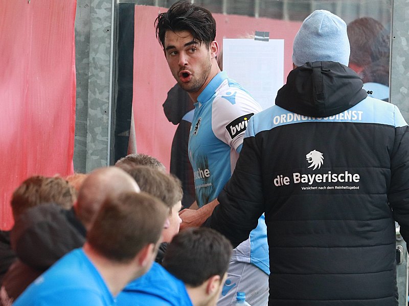 3. Liga, 1860 München: DFB-Sportgericht sperrt Aaron Berzel für ein ...