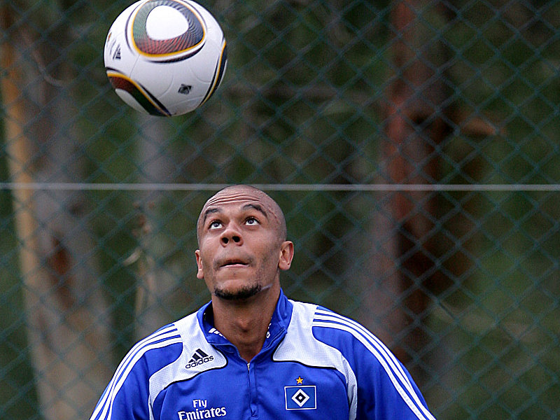 Alex Silva vor Abschied - Arnesen zu Abstrichen bereit | Bundesliga ...