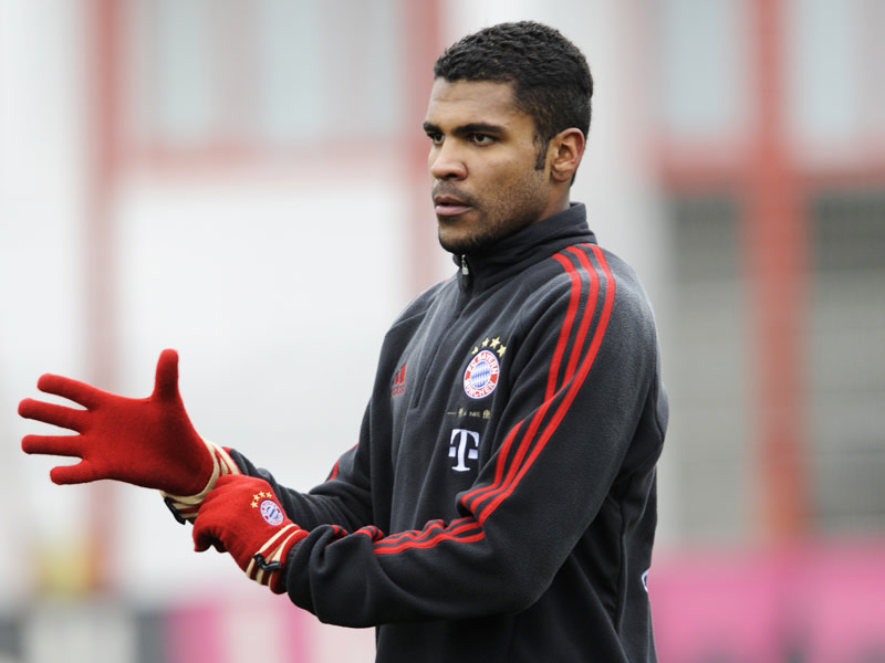 Breno darf doch mit nach Katar | Bundesliga - kicker