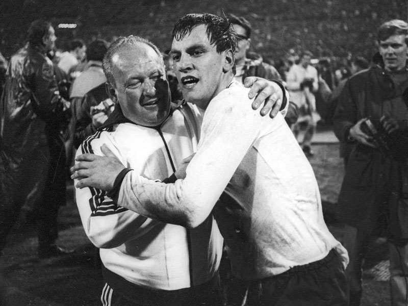 Bulle Roth: "Mit diesem Sieg begann Bayerns Aufstieg" - kicker