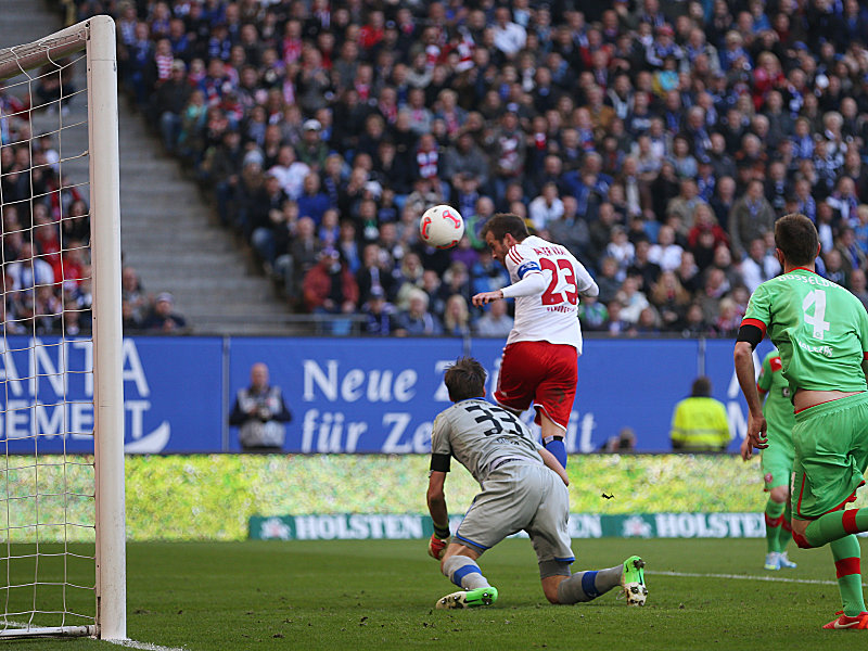 Spielanalyse | Van der Vaart hält den HSV im Rennen | Hamburger SV ...