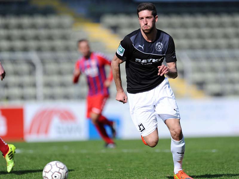 Eintracht-Neuzugang Veselinovic überzeugt | Regionalliga - kicker