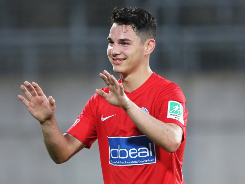 "Toll entwickelt": Marco Cirillo bleibt beim Wuppertaler SV - kicker