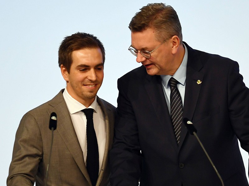 Endspurt um EM 2024: Lahm und Grindel bei der UEFA - kicker Endspurt um EM 2024: Lahm und Grindel bei der UEFA - kicker