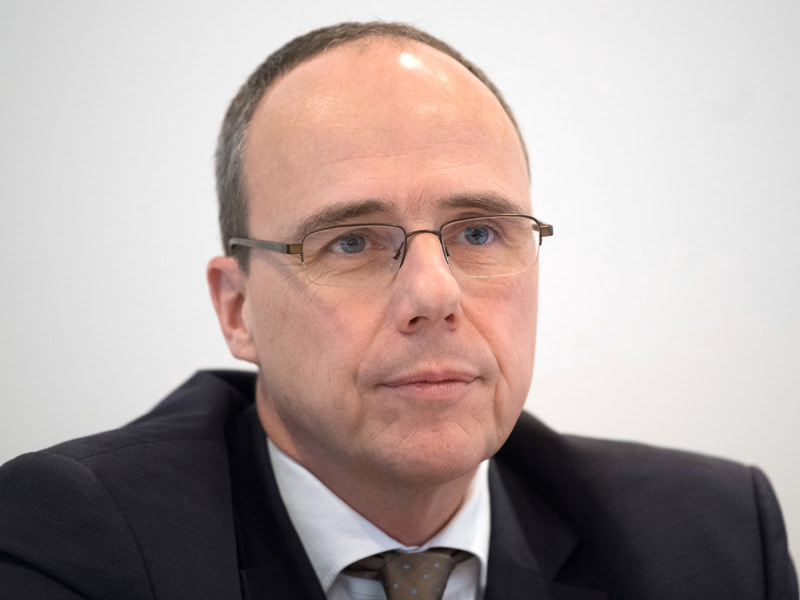 Beuth kritisiert die Eintracht-Führung - kicker