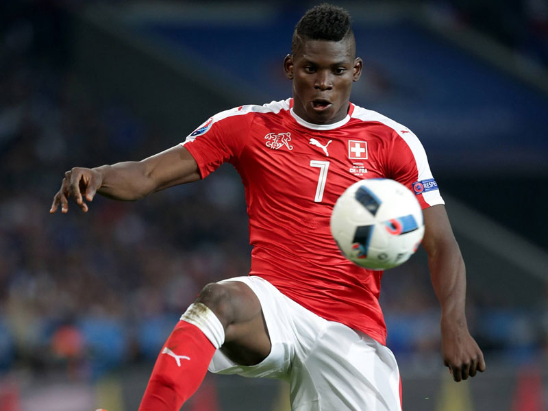 Königstransfer geplatzt: RB Leipzig steigt bei Embolo aus - kicker