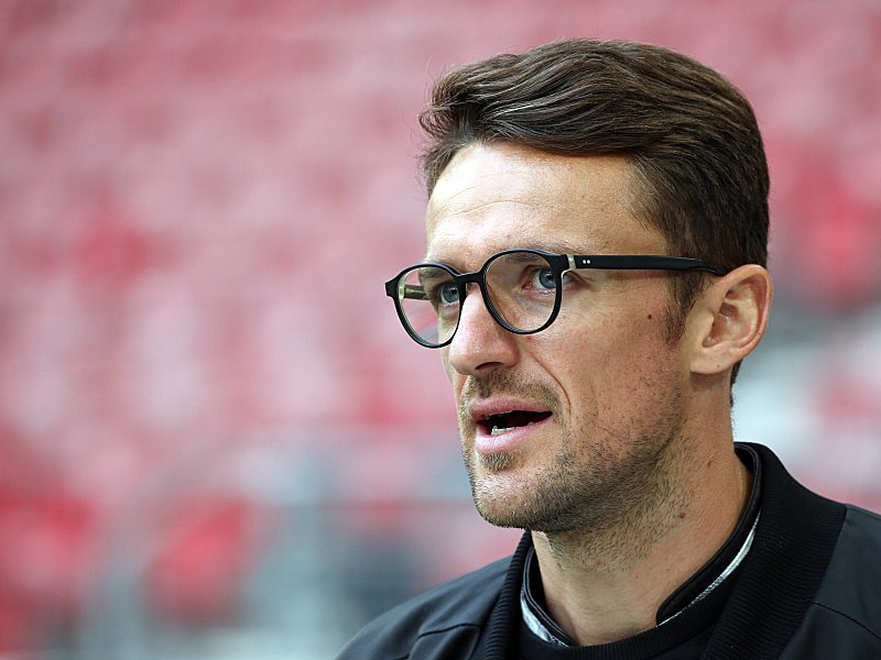 Gentner nach Zusammenprall: "Es geht mir sehr gut" - kicker