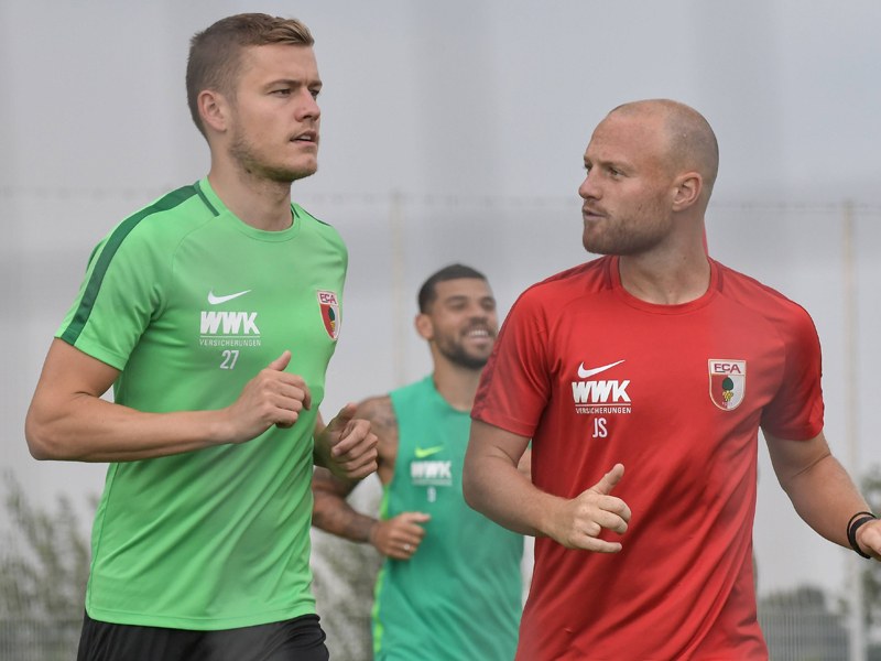 Rückschlag für Augsburger Stürmer: Alfred Finnbogason muss erneut ...