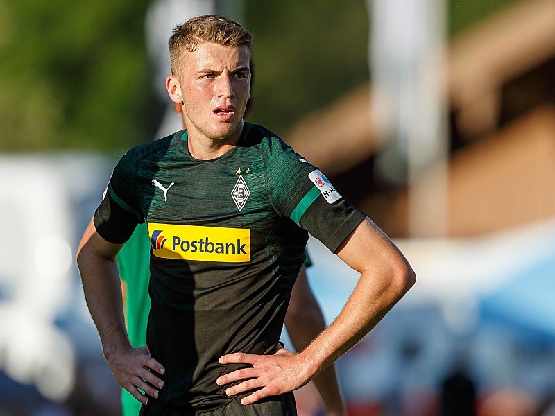 Bundesliga, Borussia Mönchengladbach: Jordan Beyer der Mann für rechts ...