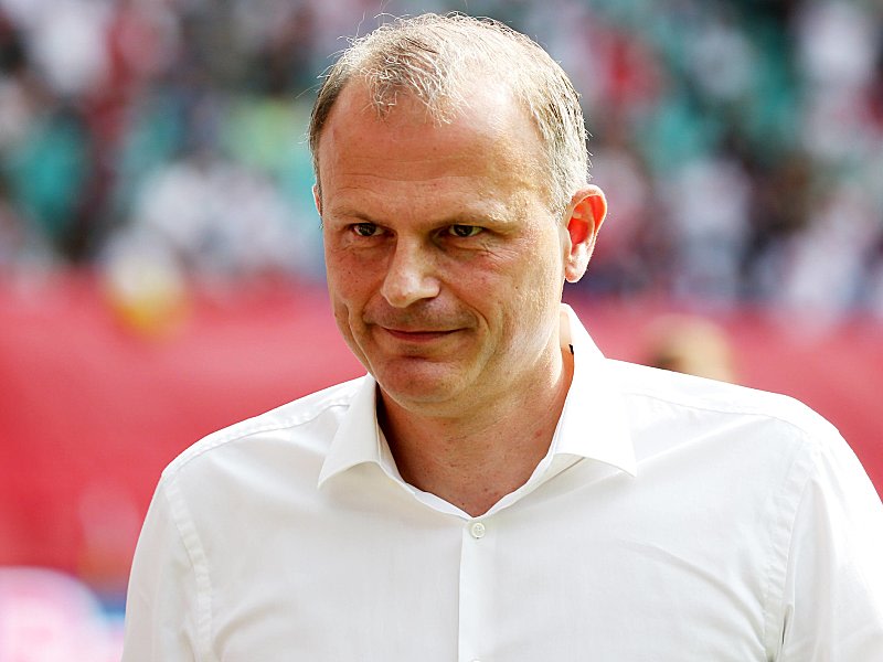 "Riesenherausforderung": Jochen Schneider folgt auf Schalke auf ...