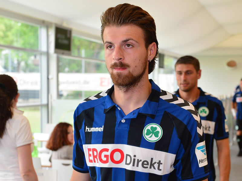 Azemi nach Autounfall nicht in Lebensgefahr | 2. Bundesliga - kicker