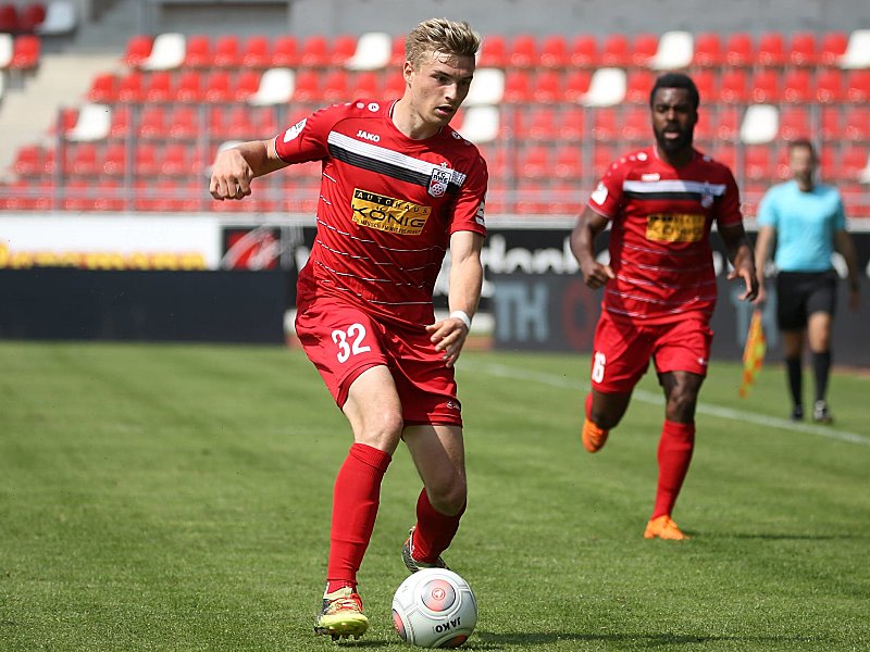 Hannover 96: Elias Huth wechselt von Rot-Weiß Erfurt zum 1. FC ...