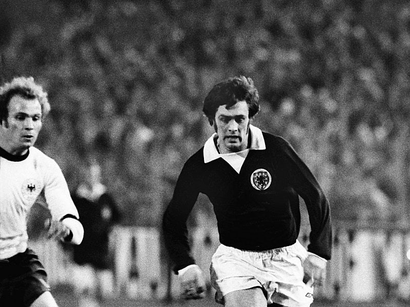 Erich Schaedler: Hibs-Ikone mit "unglaublicher Grätsche" | Nationalelf ...