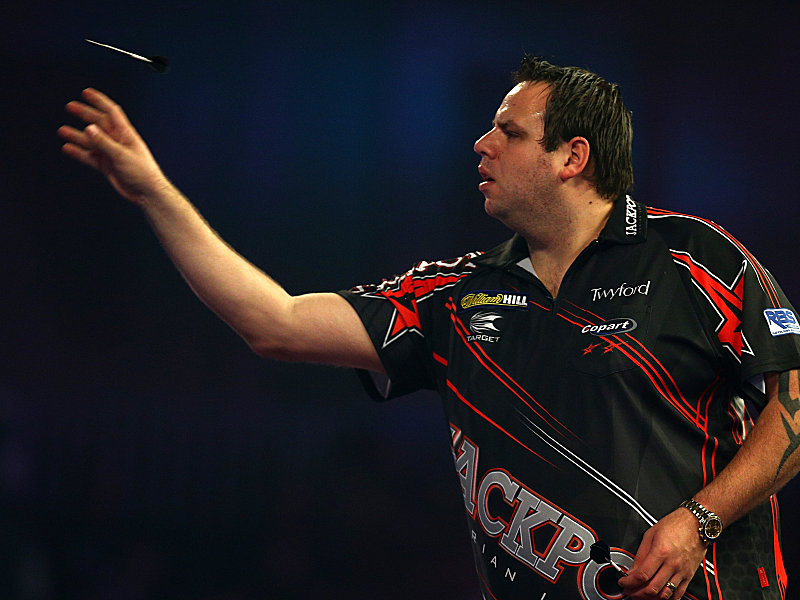 Ex-Weltmeister Lewis startet mit Erfolg - kicker