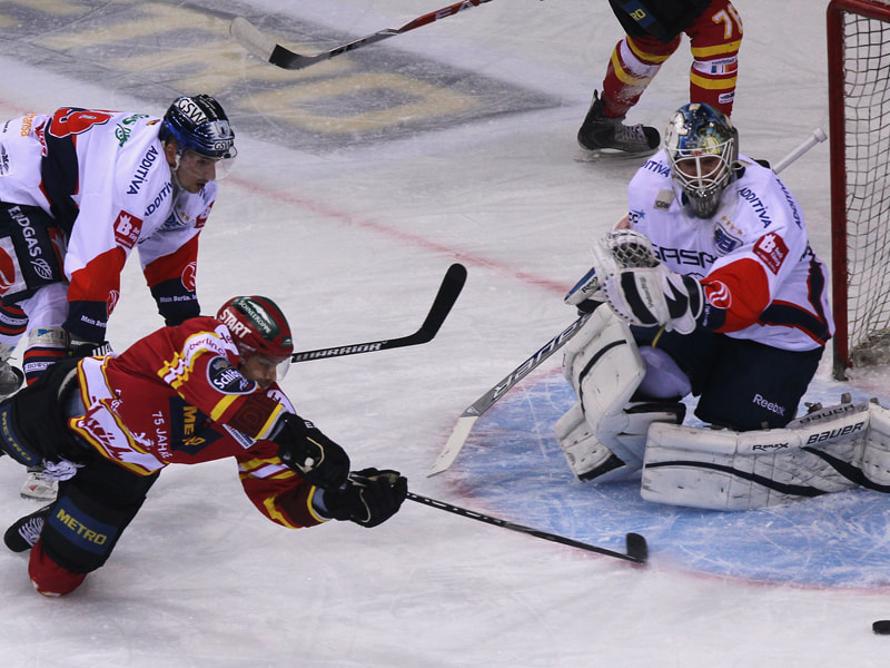 "Torgarant" Beechey und Holland verlängern | Eishockey - kicker