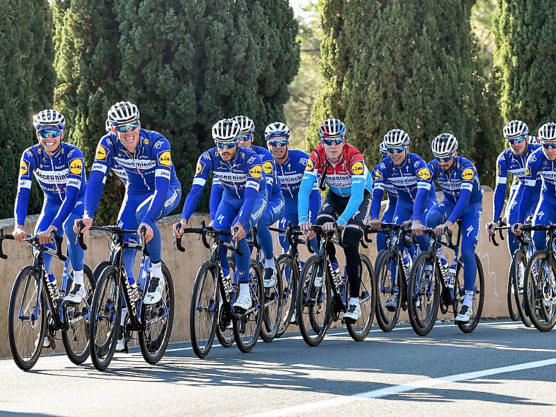 DECEUNINCK - QUICK STEP - kicker