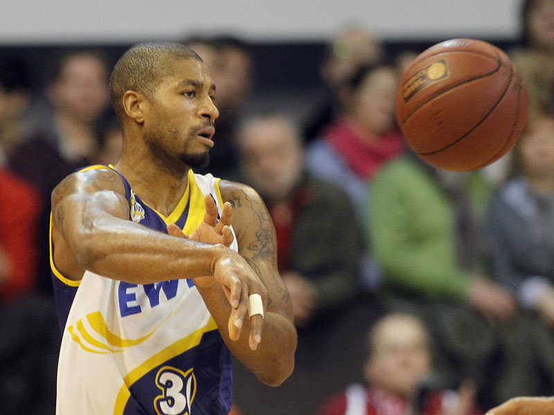 Burrell fehlt dreimal, Martin den Rest der Saison | Basketball - kicker