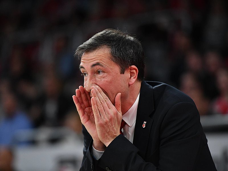 Brose Bamberg siegt mit neuem Coach - Heim-Debüt von Trainer Luca ...