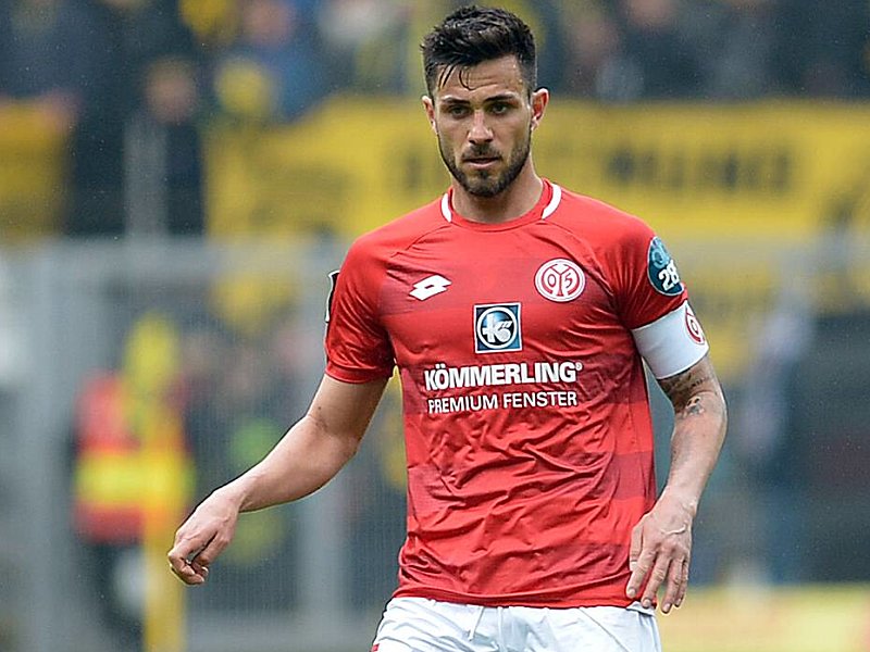 Nach Vaterfreuden: Sonderurlaub für Mainzer Latza | Bundesliga - kicker