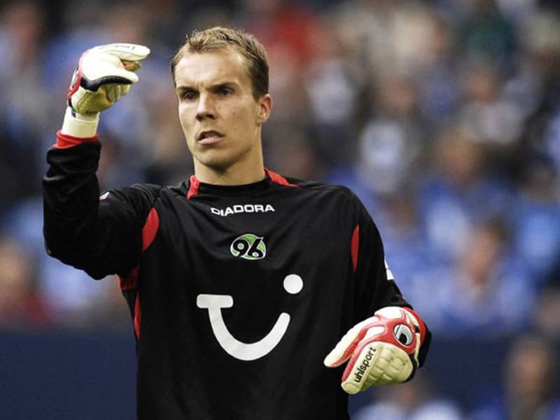 Entscheidung bis zum Winter: Wohin fliegt Robert Enke? | Bundesliga ...