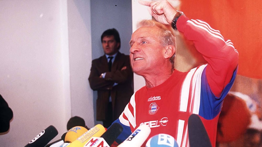 Heute vor 27 Jahren: Trapattonis denkwürdige Pressekonferenz - kicker