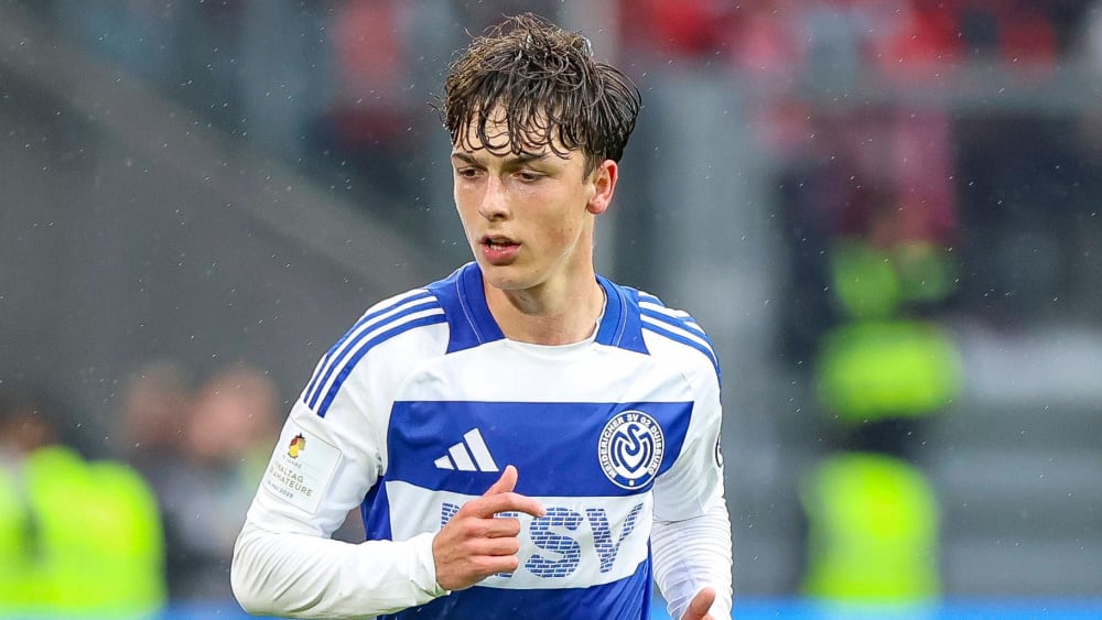 "Erwartungen übertroffen": Duisburg bindet Talent Symalla - kicker