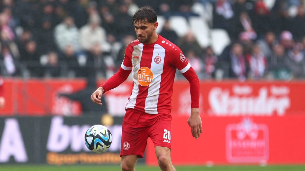 3. Liga: Vier Mannschaften doppelt vertreten in der kicker-Elf des 24 ...