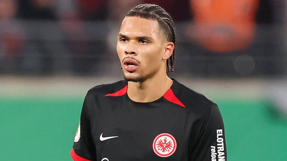 Eintracht Frankfurt verlängert mit Nnamdi Collins bis 2030 - kicker