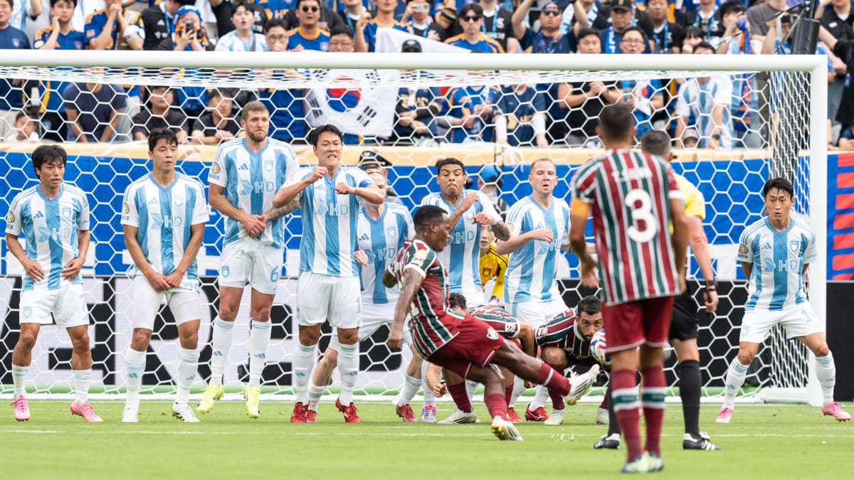 Köln nach Comeback obenauf: "Funkel hat einen riesigen Anteil" | kicker ...