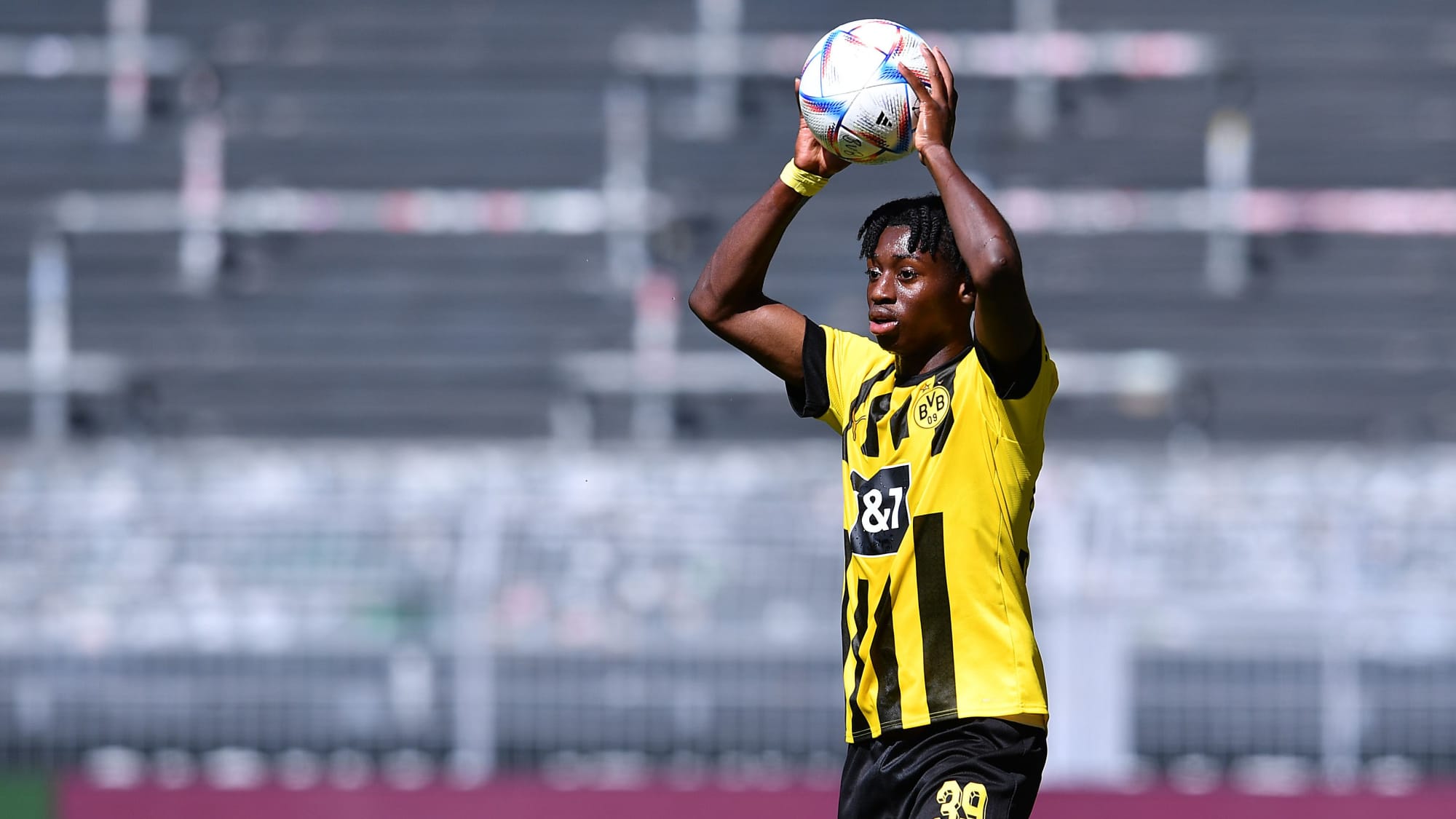 BVB-Talente in FIFA 23 und im echten Leben - kicker